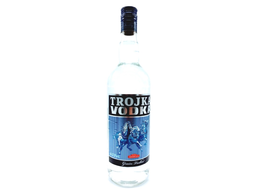 VODKA TROJKA 37,5% 1L - IP-dana.si
